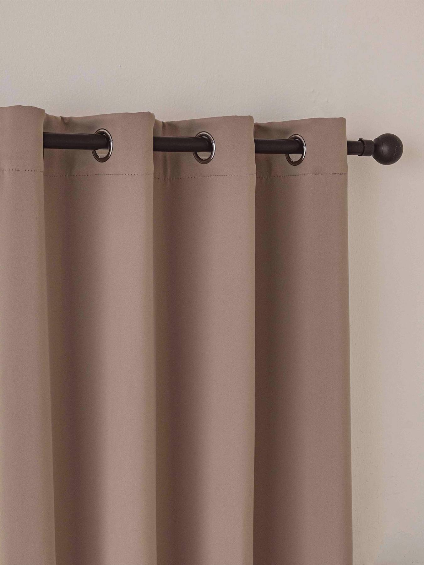 Blackout závesy Elias cappuccino - 140 × 180 cm (2 ks) - krúžky | MK Lôžkoviny.sk
