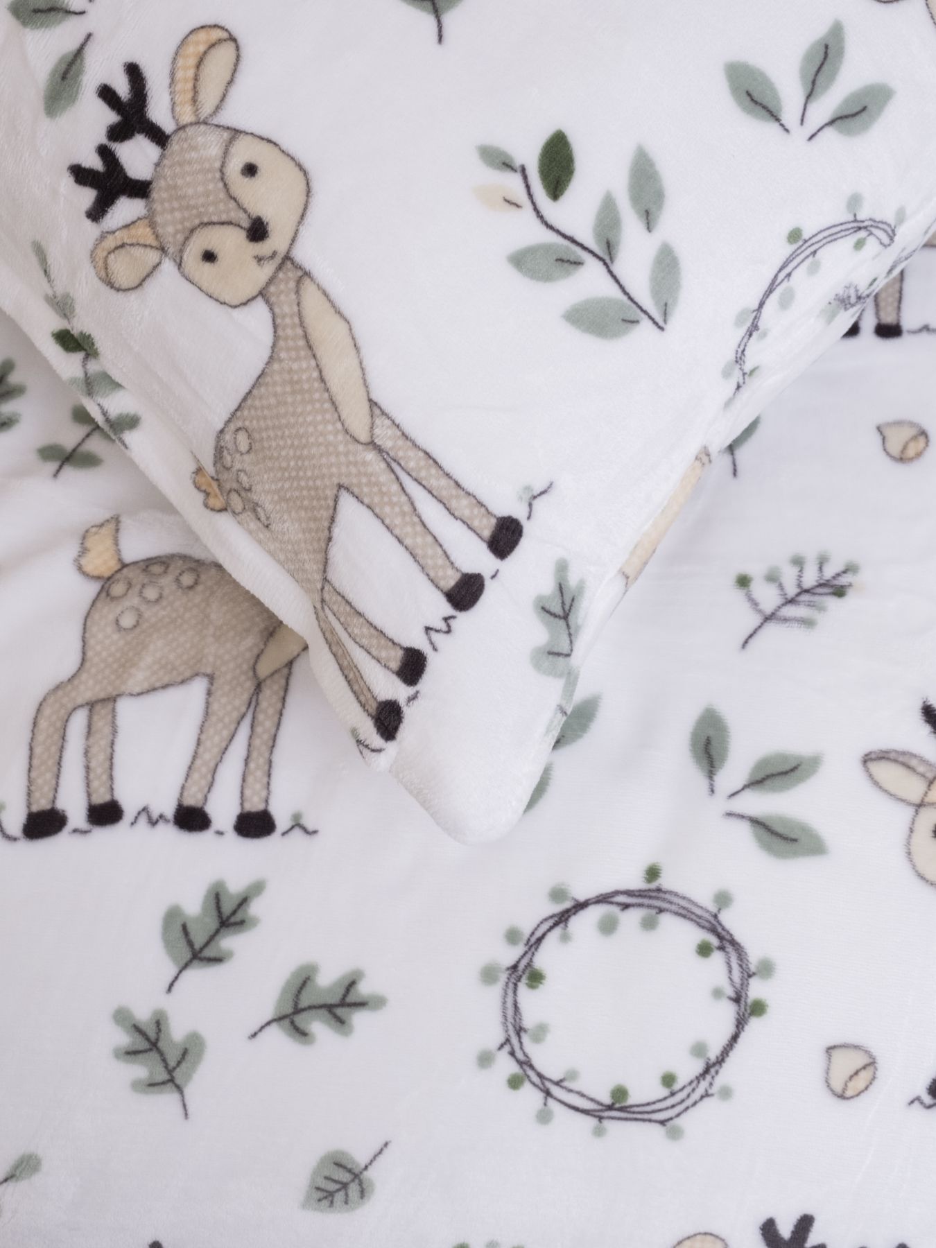 Obliečka na vankúš mikroplyš Exclusive 50 × 70 cm - Bambi | MKLozkoviny.sk