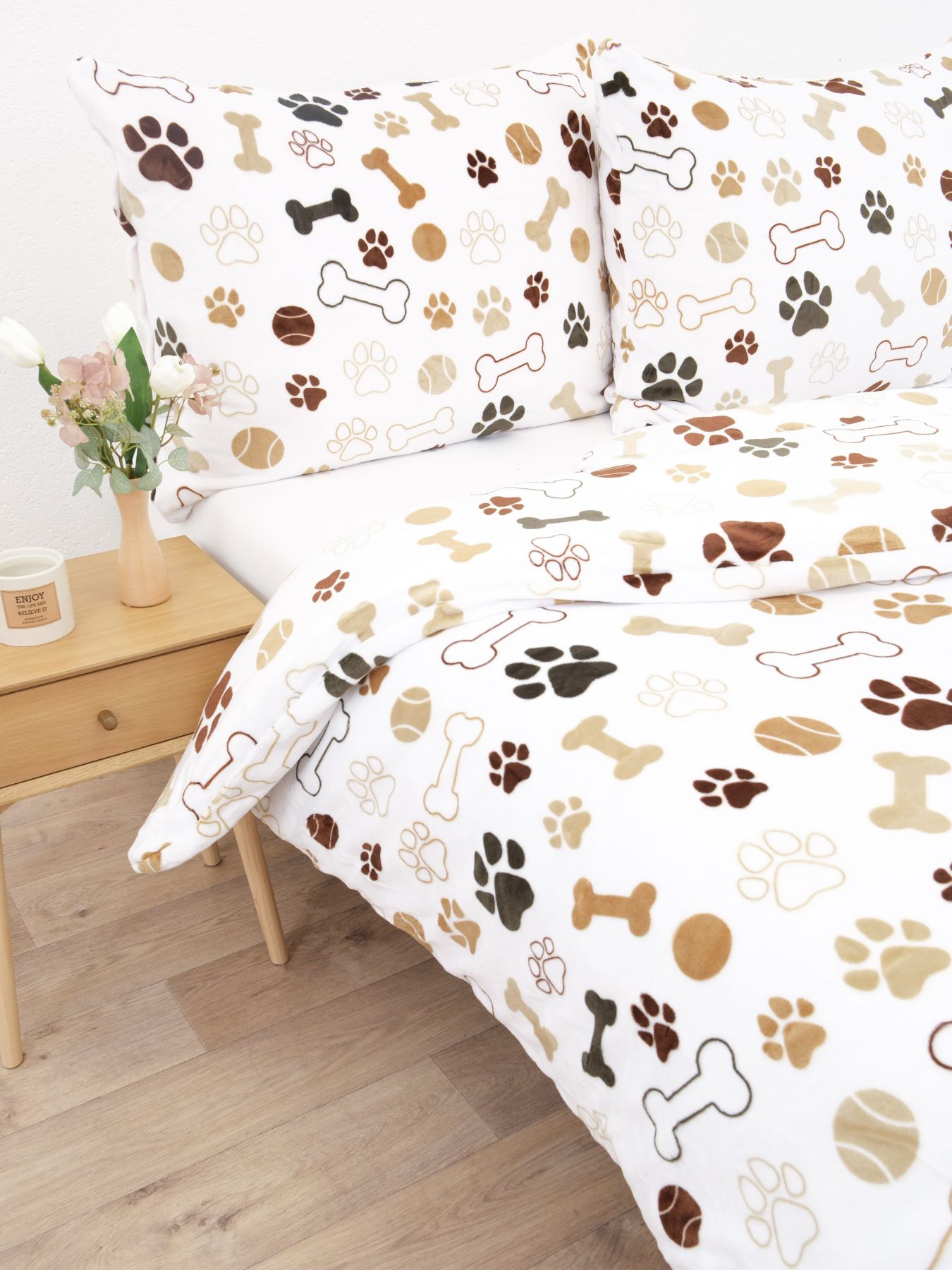 Obliečky mikroplyš Exclusive – Psie labky biele | MKLozkoviny.sk